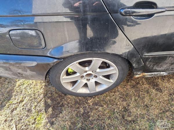 BMW 330 2001 Viļņa, ar dzinēja tilpumu 3.00 L un nobraukumu 330 tūkst. km par 1000 €, foto 8 vietnē AUTOMOTO.COM.LV