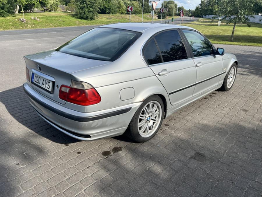 BMW 330 2001 Kerdla, ar dzinēja tilpumu 3.00 L un nobraukumu 422 tūkst. km par 2300 €, foto 6 vietnē AUTOMOTO.COM.LV