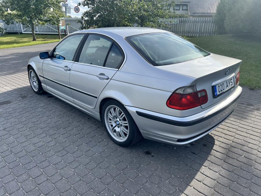 BMW 330 2001 Kerdla, ar dzinēja tilpumu 3.00 L un nobraukumu 422 tūkst. km par 2300 €, foto 12 vietnē AUTOMOTO.COM.LV