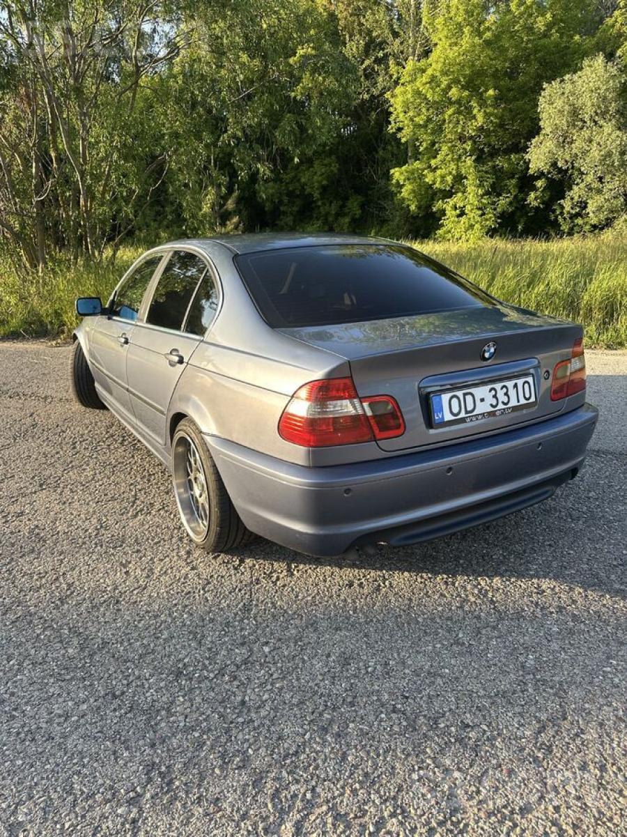 BMW 330 2002 in Riga, with an engine capacity of 3.00 L and mileage of 282 thousand km for 3200 €, photo 4 on AUTOMOTO.COM.LV