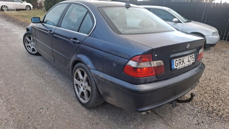 BMW 330 2002 in Siauliai, with an engine capacity of 3.00 L and mileage of 400 thousand km for 1280 €, photo 5 on AUTOMOTO.COM.LV