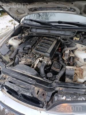BMW 330 2002 Rīga, ar dzinēja tilpumu 3.00 L un nobraukumu 0 tūkst. km par 1800 €, foto 9 vietnē AUTOMOTO.COM.LV