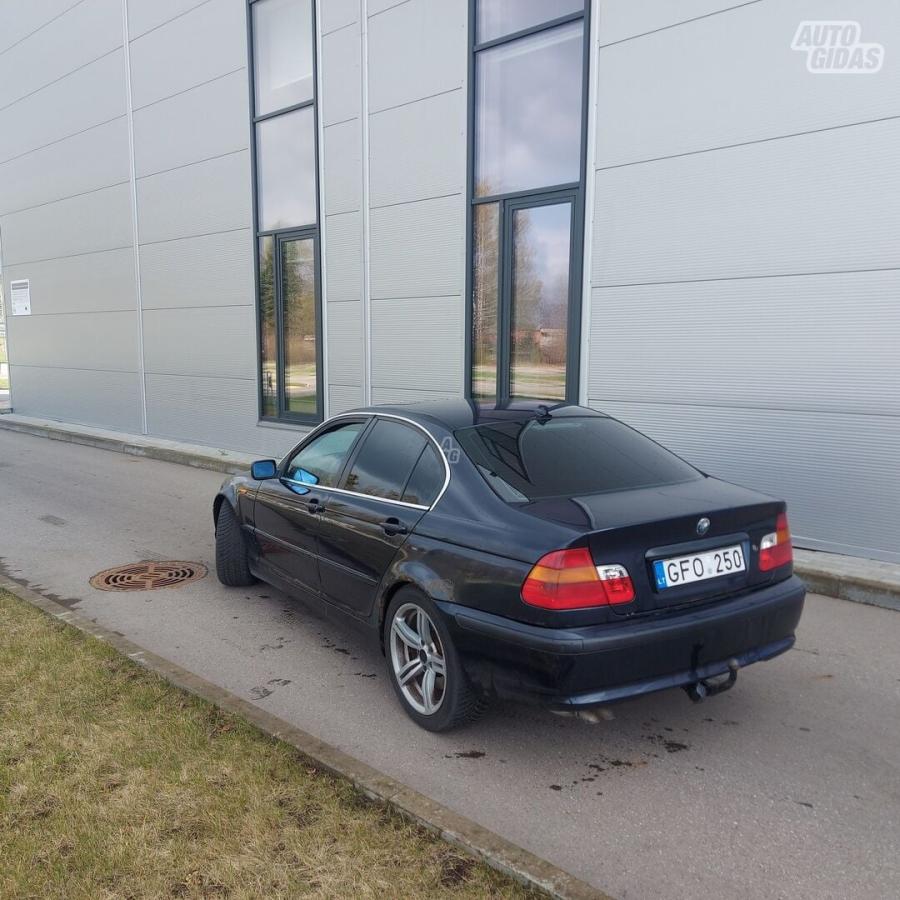 BMW 330 2004 in Kaunas, with an engine capacity of 3.00 L and mileage of 300 thousand km for 1750 €, photo 3 on AUTOMOTO.COM.LV