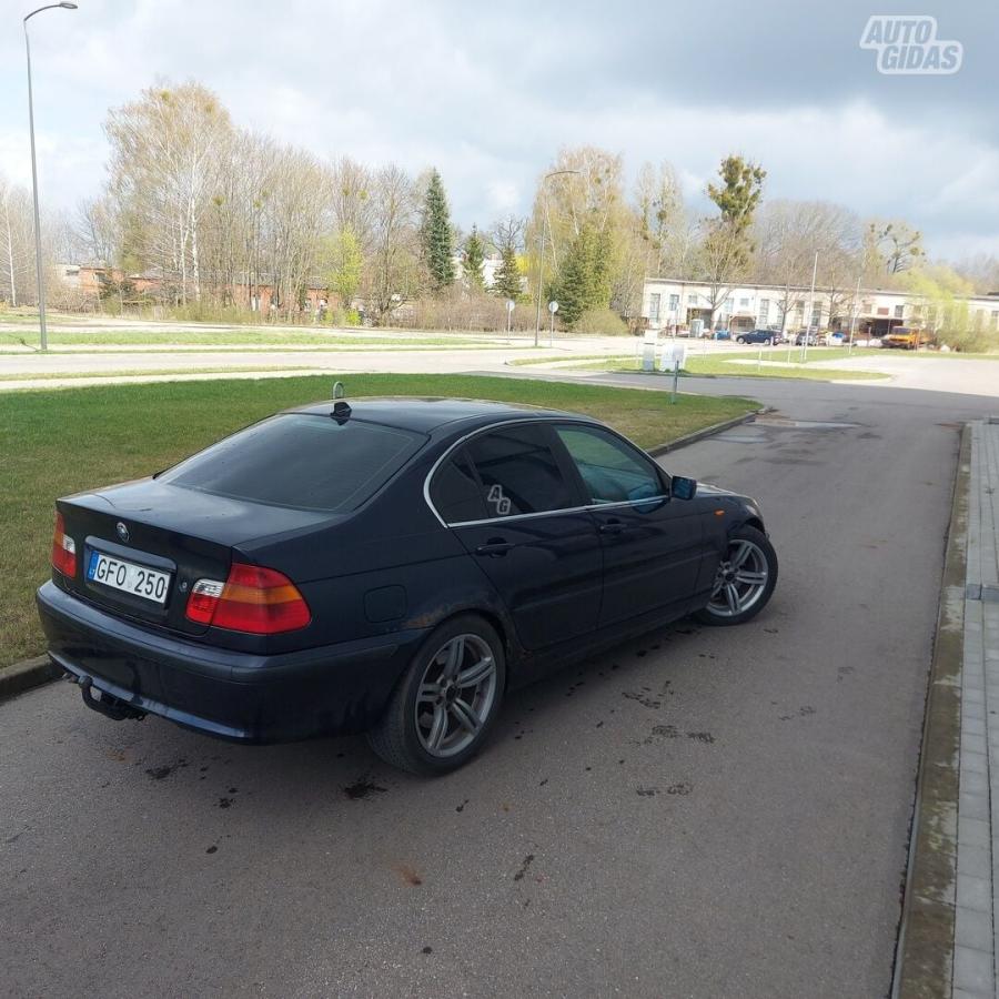 BMW 330 2004 in Kaunas, with an engine capacity of 3.00 L and mileage of 300 thousand km for 1750 €, photo 4 on AUTOMOTO.COM.LV
