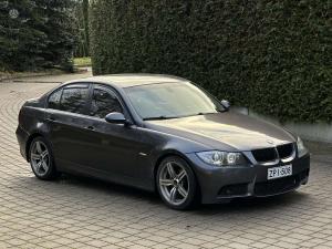 BMW 330 2005 in Vilnius, with an engine capacity of 2.99 L and mileage of 293 thousand km for 3800 €, photo  on AUTOMOTO.COM.LV