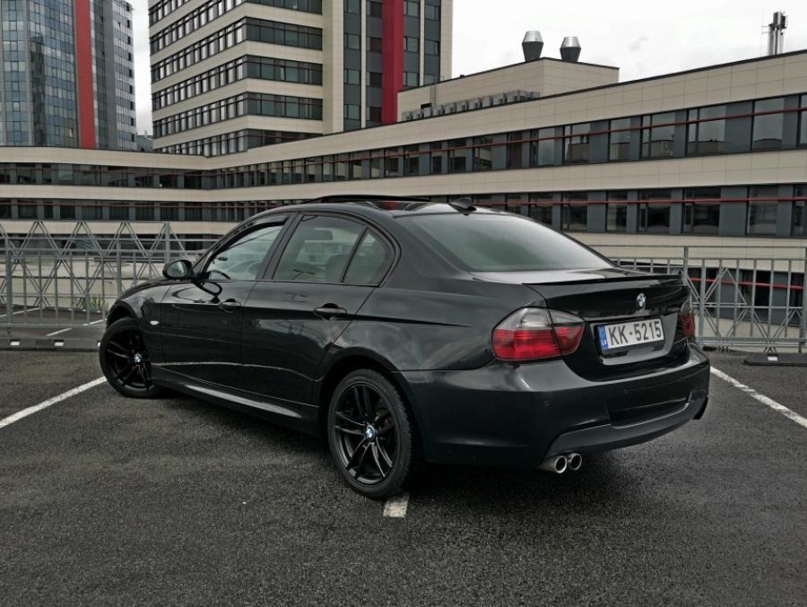 BMW 330 2005 in Riga, with an engine capacity of 3.00 L and mileage of 359 thousand km for 7590 €, photo 6 on AUTOMOTO.COM.LV