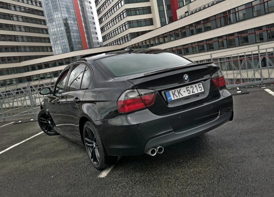 BMW 330 2005 in Riga, with an engine capacity of 3.00 L and mileage of 359 thousand km for 7590 €, photo 7 on AUTOMOTO.COM.LV
