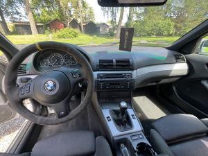 БМВ 330 2005 в Пярну, объемом двигателя 3.00 л и пробегом 300 тыс. км за 3000 €, фото 8 на AUTOMOTO.COM.LV