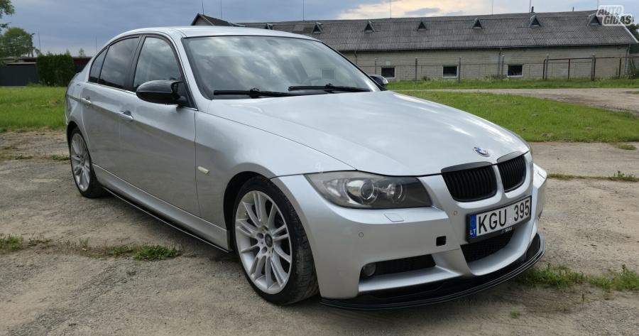 BMW 330 2005 in Panevezys, with an engine capacity of 3.00 L and mileage of 318 thousand km for 5500 €, photo 4 on AUTOMOTO.COM.LV