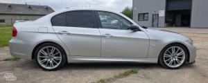 BMW 330 2005 in Panevezys, with an engine capacity of 3.00 L and mileage of 318 thousand km for 5500 €, photo 5 on AUTOMOTO.COM.LV