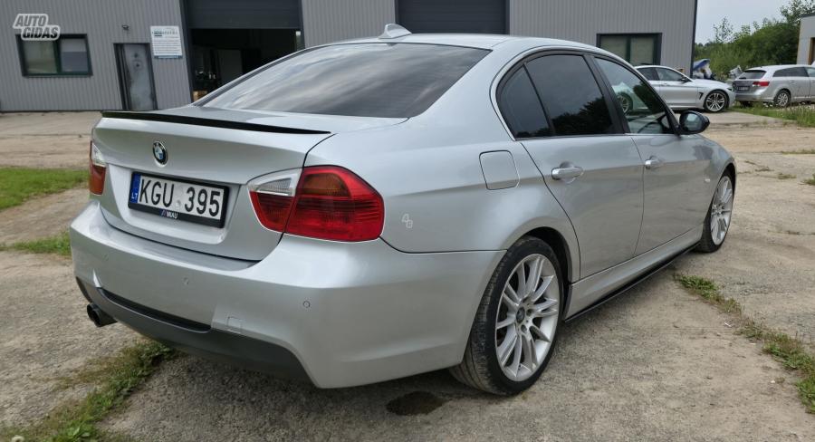 BMW 330 2005 in Panevezys, with an engine capacity of 3.00 L and mileage of 318 thousand km for 5500 €, photo 6 on AUTOMOTO.COM.LV