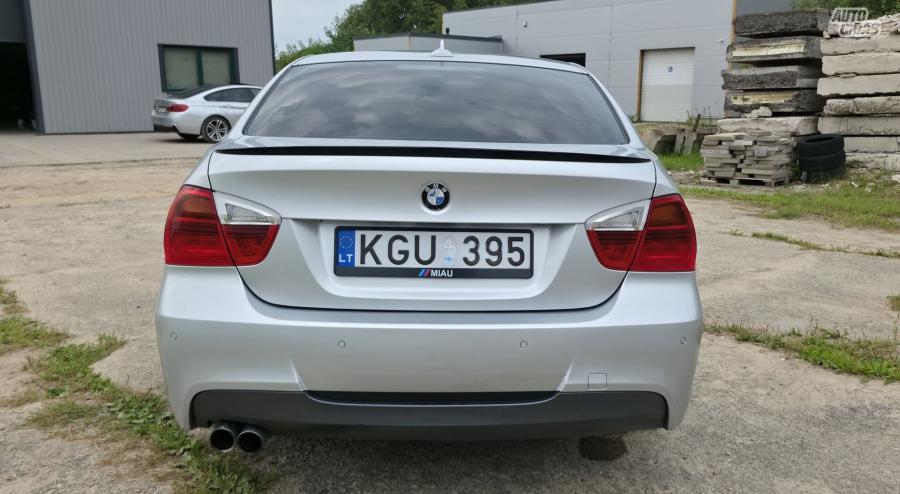 BMW 330 2005 in Panevezys, with an engine capacity of 3.00 L and mileage of 318 thousand km for 5500 €, photo 7 on AUTOMOTO.COM.LV
