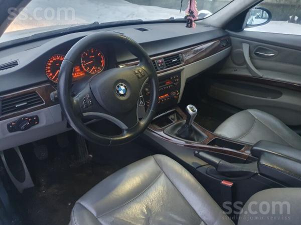 BMW 330 2006 Rīga, ar dzinēja tilpumu 3.00 L un nobraukumu 394 tūkst. km par 2250 €, foto 5 vietnē AUTOMOTO.COM.LV