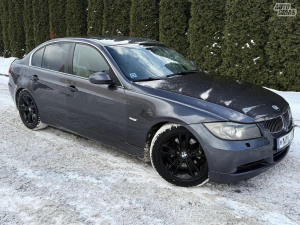 BMW 330 2006 Kauņa, ar dzinēja tilpumu 3.00 L un nobraukumu 376 tūkst. km par 3350 €, foto 6 vietnē AUTOMOTO.COM.LV