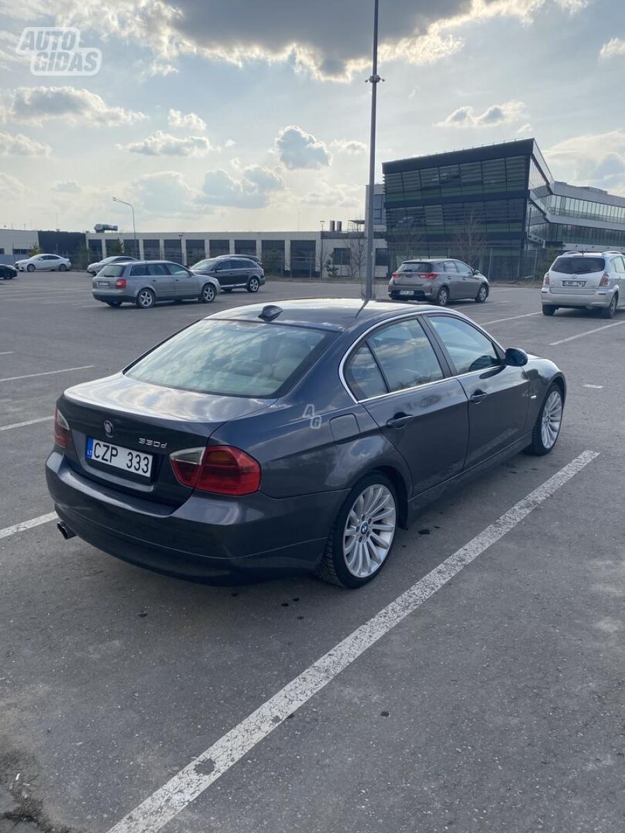 BMW 330 2006 Viļņa, ar dzinēja tilpumu 3.00 L un nobraukumu 395 tūkst. km par 4300 €, foto 7 vietnē AUTOMOTO.COM.LV