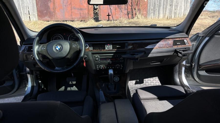BMW 330 2006 Klaipėda, ar dzinēja tilpumu 3.00 L un nobraukumu 465 tūkst. km par 3500 €, foto 15 vietnē AUTOMOTO.COM.LV