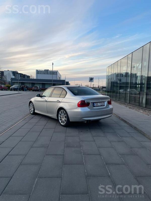 BMW 330 2006 Liepāja, ar dzinēja tilpumu 3.00 L un nobraukumu 247 tūkst. km par 3000 €, foto 3 vietnē AUTOMOTO.COM.LV