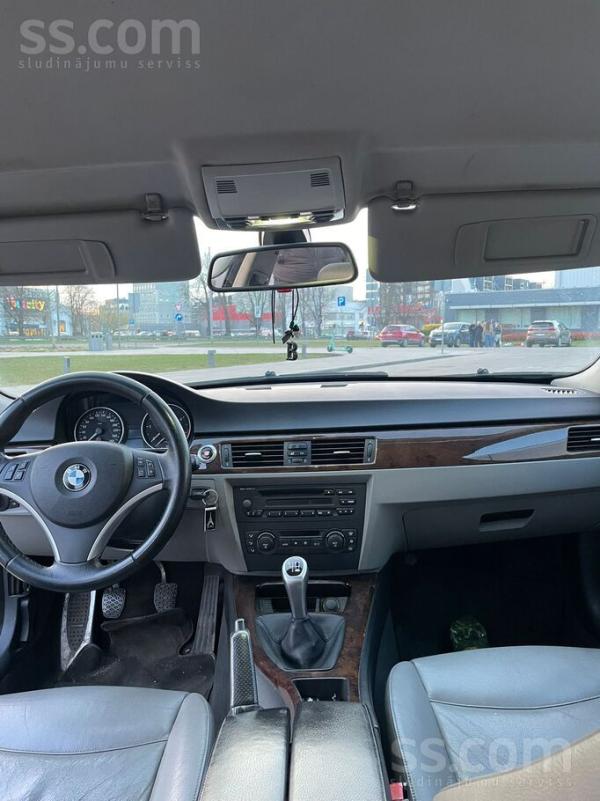 BMW 330 2006 Liepāja, ar dzinēja tilpumu 3.00 L un nobraukumu 247 tūkst. km par 3000 €, foto 5 vietnē AUTOMOTO.COM.LV