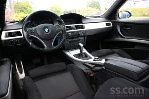 BMW 330 2007 in Riga, with an engine capacity of 3.00 L and mileage of 297 thousand km for 5990 €, photo 11 on AUTOMOTO.COM.LV
