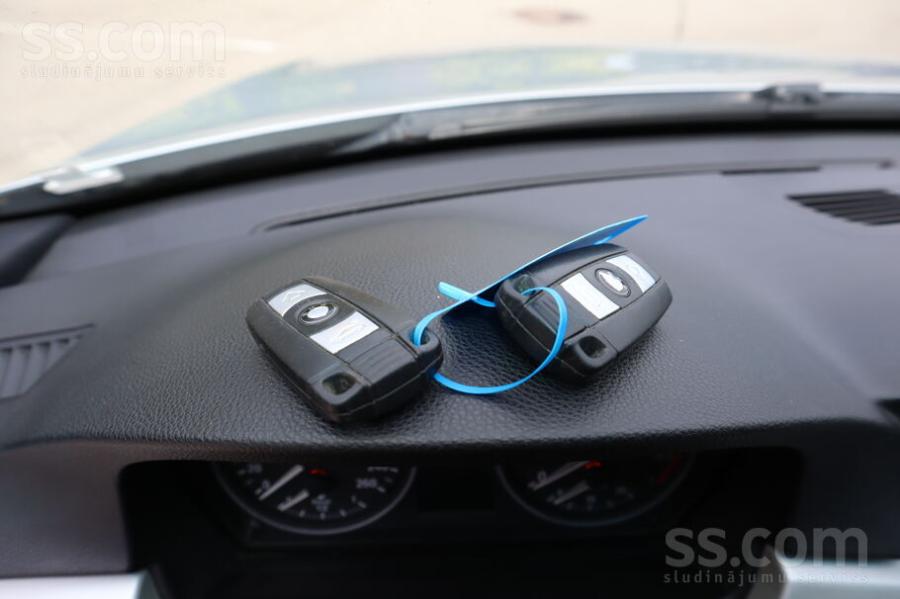 BMW 330 2007 in Riga, with an engine capacity of 3.00 L and mileage of 297 thousand km for 5990 €, photo 32 on AUTOMOTO.COM.LV