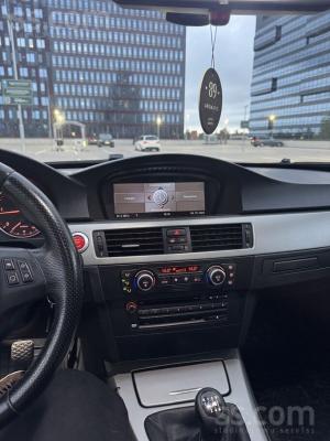 BMW 330 2007 in Riga, with an engine capacity of 3.00 L and mileage of 301 thousand km for 6600 €, photo 9 on AUTOMOTO.COM.LV