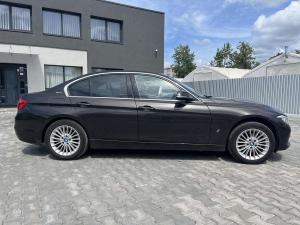 BMW 330 2016 in Kaunas, with an engine capacity of 2.00 L and mileage of 203 thousand km for 10999 €, photo 5 on AUTOMOTO.COM.LV
