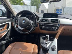 BMW 330 2016 in Kaunas, with an engine capacity of 2.00 L and mileage of 203 thousand km for 10999 €, photo 14 on AUTOMOTO.COM.LV