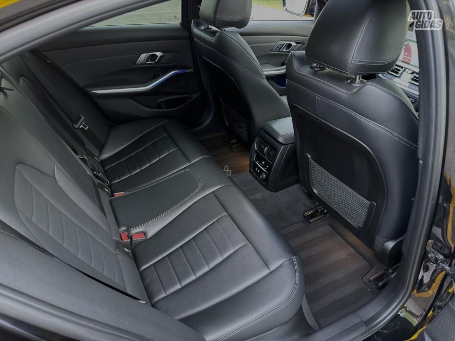 BMW 330 2019 Viļņa, ar dzinēja tilpumu 2.00 L un nobraukumu 55 tūkst. km par 29900 €, foto 33 vietnē AUTOMOTO.COM.LV
