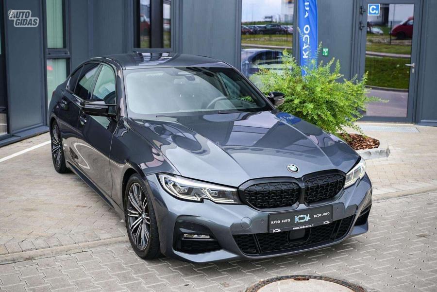 BMW 330 2019 in Kaunas, with an engine capacity of 3.00 L and mileage of 270 thousand km for 22950 €, photo 4 on AUTOMOTO.COM.LV