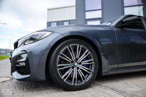 BMW 330 2019 in Kaunas, with an engine capacity of 3.00 L and mileage of 270 thousand km for 22950 €, photo 7 on AUTOMOTO.COM.LV