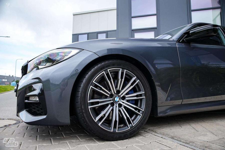BMW 330 2019 in Kaunas, with an engine capacity of 3.00 L and mileage of 270 thousand km for 22950 €, photo 7 on AUTOMOTO.COM.LV