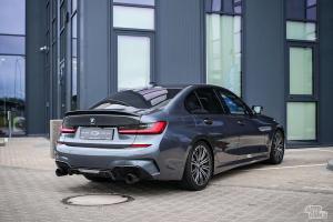 BMW 330 2019 in Kaunas, with an engine capacity of 3.00 L and mileage of 270 thousand km for 22950 €, photo 11 on AUTOMOTO.COM.LV