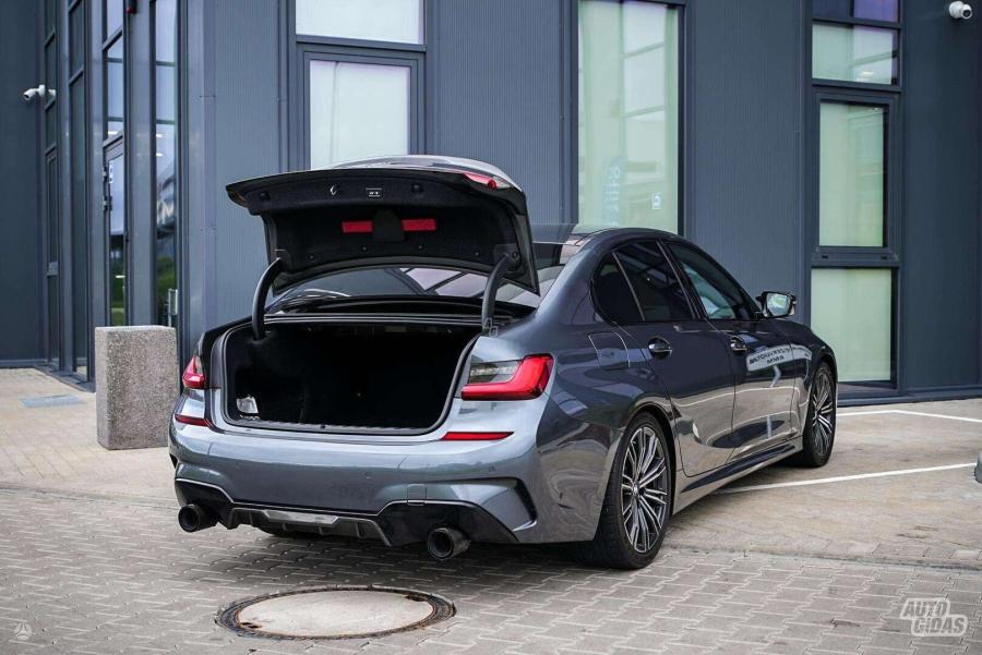 BMW 330 2019 in Kaunas, with an engine capacity of 3.00 L and mileage of 270 thousand km for 22950 €, photo 15 on AUTOMOTO.COM.LV