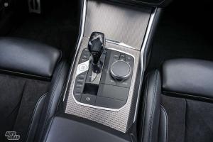 BMW 330 2019 in Kaunas, with an engine capacity of 3.00 L and mileage of 270 thousand km for 22950 €, photo 23 on AUTOMOTO.COM.LV