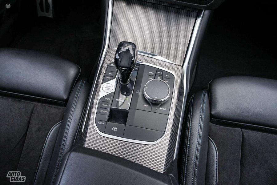BMW 330 2019 in Kaunas, with an engine capacity of 3.00 L and mileage of 270 thousand km for 22950 €, photo 23 on AUTOMOTO.COM.LV