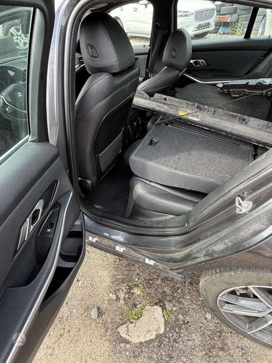 BMW 330 2020 Kauņa, ar dzinēja tilpumu 2.00 L un nobraukumu 119 tūkst. km par 17200 €, foto 18 vietnē AUTOMOTO.COM.LV