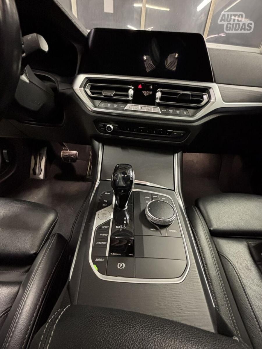 BMW 330 2021 in Vilnius, with an engine capacity of 2.00 L and mileage of 49 thousand km for 27900 €, photo 11 on AUTOMOTO.COM.LV