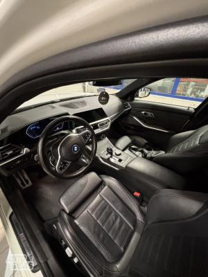 BMW 330 2021 in Vilnius, with an engine capacity of 2.00 L and mileage of 49 thousand km for 27900 €, photo 17 on AUTOMOTO.COM.LV