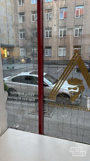 BMW 330 2021 in Vilnius, with an engine capacity of 2.00 L and mileage of 49 thousand km for 27900 €, photo 19 on AUTOMOTO.COM.LV