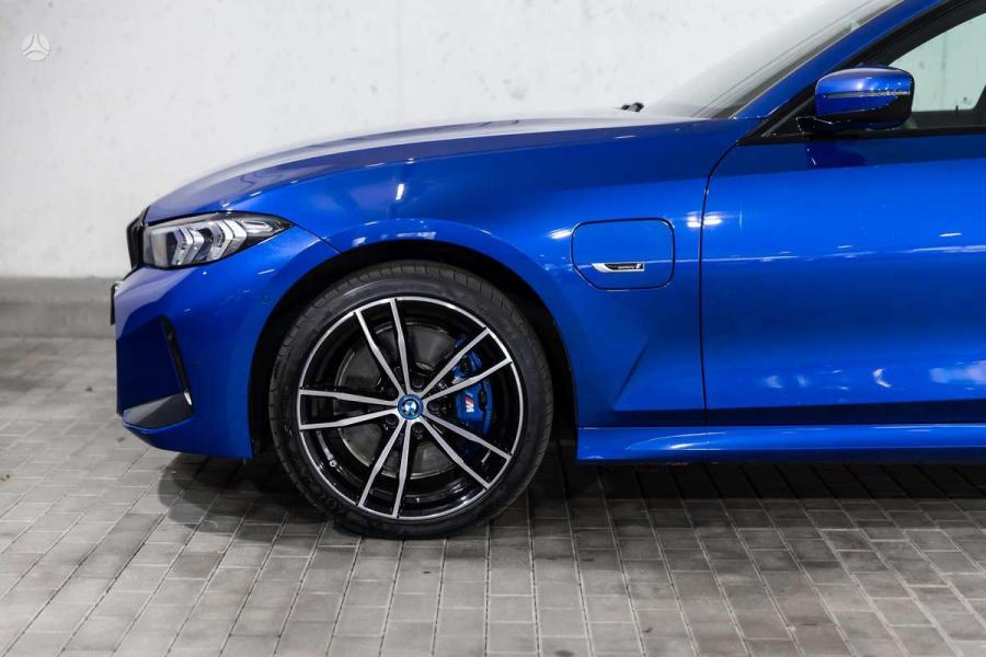 BMW 330 2023 Viļņa, ar dzinēja tilpumu 2.00 L un nobraukumu 72 tūkst. km par 39991 €, foto 6 vietnē AUTOMOTO.COM.LV