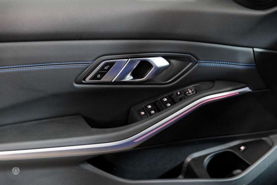 BMW 330 2023 Viļņa, ar dzinēja tilpumu 2.00 L un nobraukumu 72 tūkst. km par 39991 €, foto 22 vietnē AUTOMOTO.COM.LV