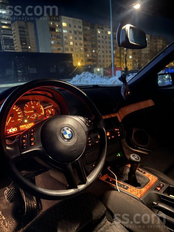 BMW 330 2000 Rīga, ar dzinēja tilpumu 3.00 L un nobraukumu 400 tūkst. km par 1800 €, foto 6 vietnē AUTOMOTO.COM.LV