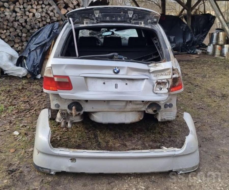 BMW 330 2002 Tukums, ar dzinēja tilpumu 3.00 L un nobraukumu 330 tūkst. km par 900 €, foto 3 vietnē AUTOMOTO.COM.LV