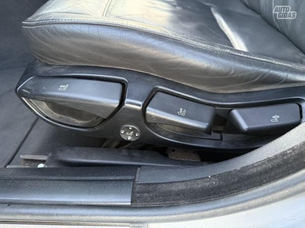 BMW 330 2002 in Klaipeda, with an engine capacity of 3.00 L and mileage of 390 thousand km for 1690 €, photo 6 on AUTOMOTO.COM.LV