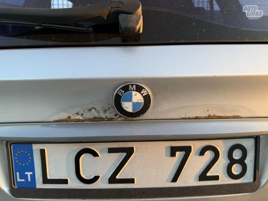 BMW 330 2002 in Klaipeda, with an engine capacity of 3.00 L and mileage of 390 thousand km for 1690 €, photo 14 on AUTOMOTO.COM.LV