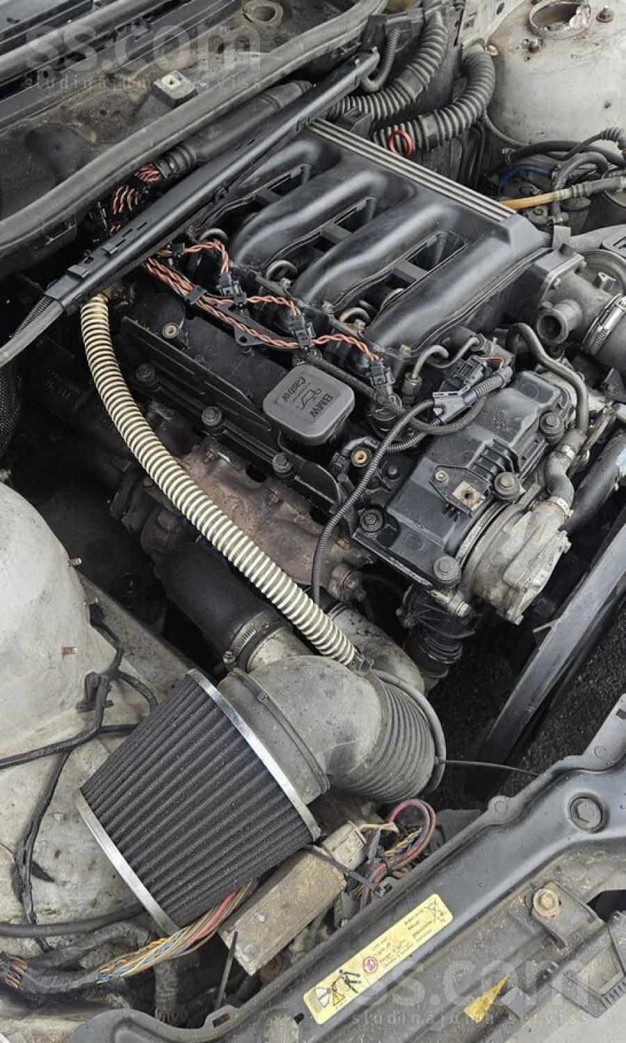 BMW 330 2002 in Ogre, with an engine capacity of 3.00 L and mileage of 350 thousand km for 1300 €, photo 12 on AUTOMOTO.COM.LV