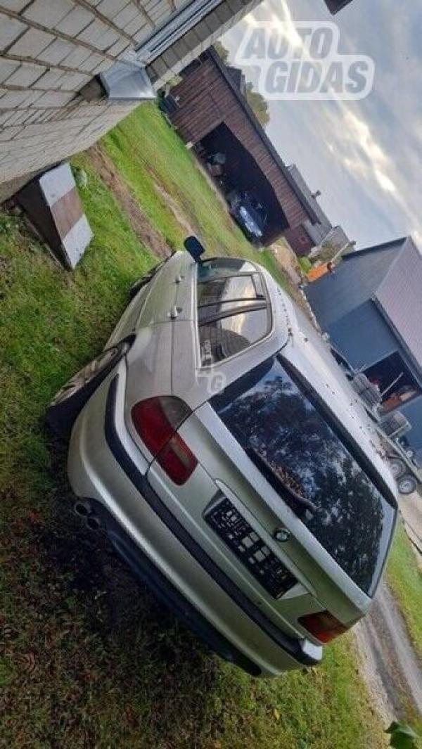 BMW 330 2002 Varėna, ar dzinēja tilpumu 3.00 L un nobraukumu 1000 tūkst. km par 1500 €, foto 4 vietnē AUTOMOTO.COM.LV
