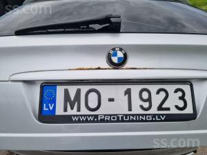 BMW 330 2003 in Daugavpils, with an engine capacity of 3.00 L and mileage of 370 thousand km for 2100 €, photo 15 on AUTOMOTO.COM.LV