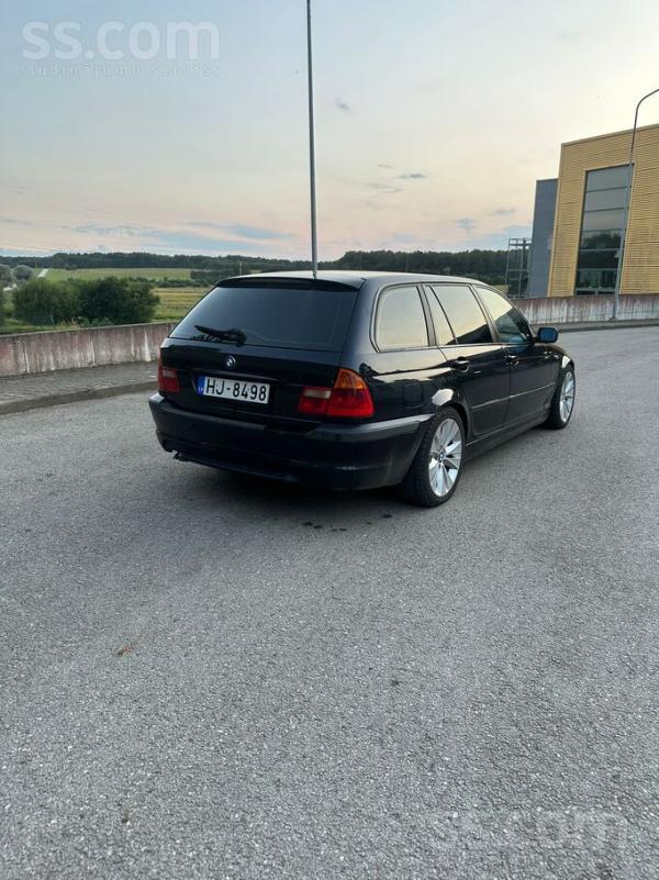 BMW 330 2005 Liepāja, ar dzinēja tilpumu 3.00 L un nobraukumu 411 tūkst. km par 3150 €, foto 3 vietnē AUTOMOTO.COM.LV