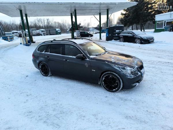 BMW 330 2005 in Kaunas, with an engine capacity of 3.00 L and mileage of 360 thousand km for 2990 €, photo 1 on AUTOMOTO.COM.LV